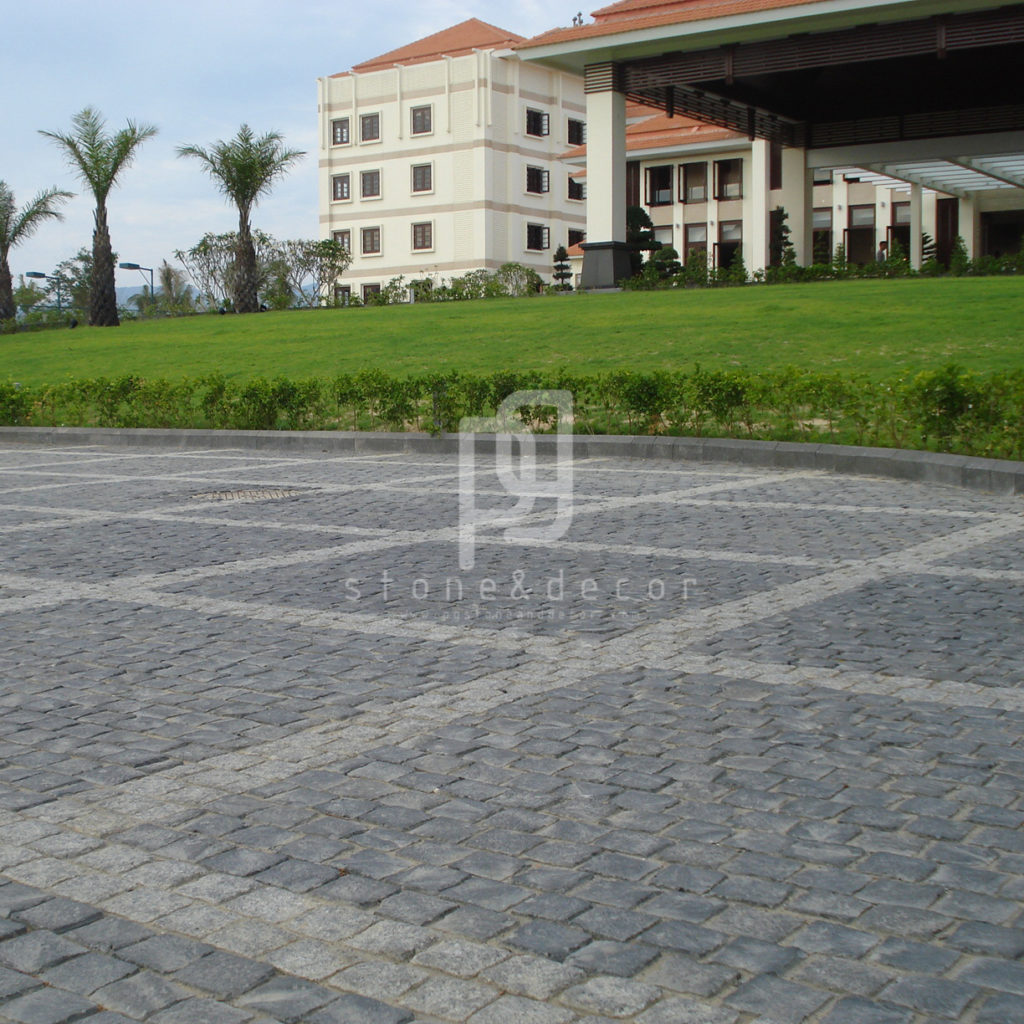 Light Grey Granite Cobblestone | PG Stone & Decor