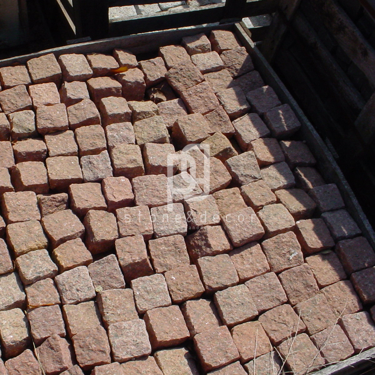 Red Granite Cobblestone | PG Stone & Decor